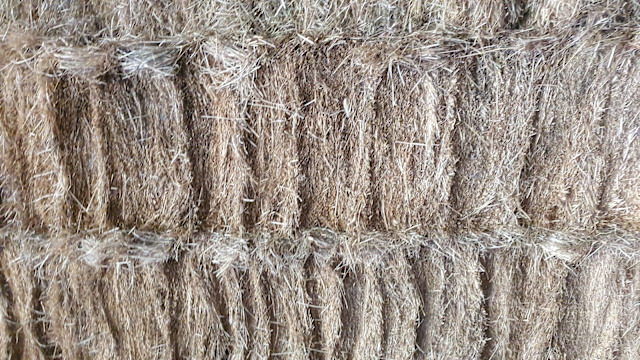 HAY BALES FOR GARDENS OR ANIMALS | Pet Products | Gumtree Australia ...