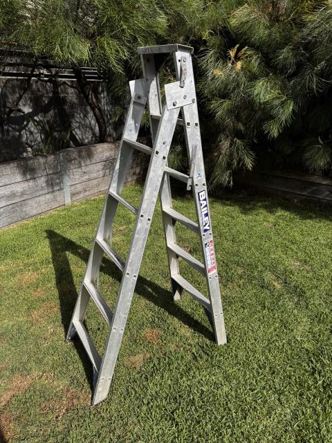 Bailey step ladder 120kg - Ladders & Scaffolding in Balgowlah NSW ...