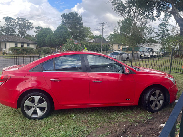 2016 HOLDEN CRUZE Z-SERIES 6 SP AUTOMATIC 4D SEDAN | Cars, Vans & Utes ...