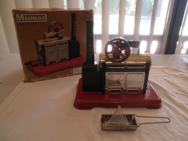 Steam Engine Mamod Sp2 - Toys - Indoor in Halls Head WA | Gumtree Australia