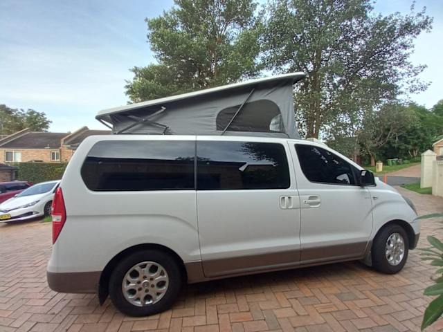 Van 8 seater roof bed poptop IMAX 2013 AUTO/ PETROL Camper | Campervans ...