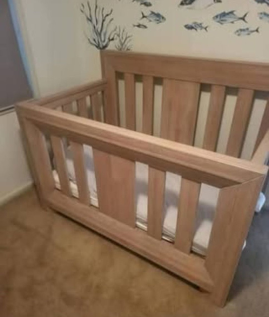 Baby cot turns into toddler bed 🛌 - Cots & Bedding in Beaumont Hills ...