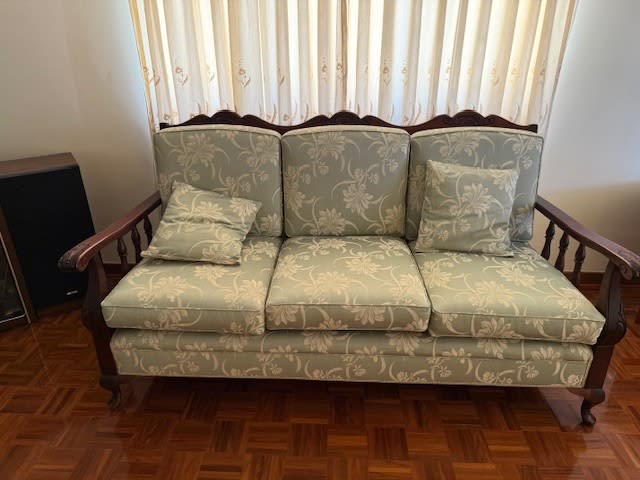 Elegant Old Style Timber and Upholstery Lounge for Sale! - Sofas in ...
