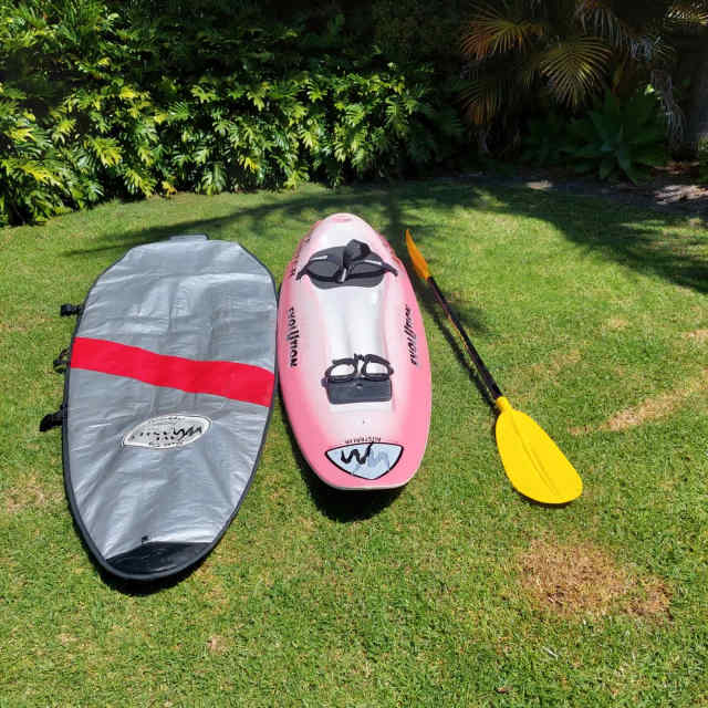 Wavemaster evolution with paddle and bag.Good condition .Pick up ...