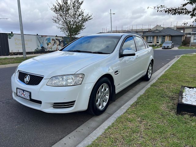2013 HOLDEN COMMODORE OMEGA (LPG) 6 SP AUTOMATIC 4D SEDAN | Cars, Vans ...