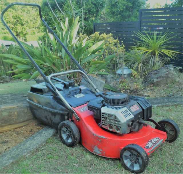 ROVER XL lawn mower alloy deck Japanese made SUZUKI 2 stroke engine ...