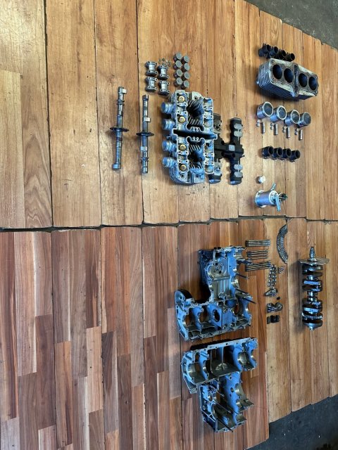 KAWASAKI Z9 1975 MTC BARRELS, PISTONS, GENUINE CRANK CASE | Motorcycle ...