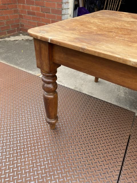 Antique dining table - Dining Tables in Lake Wendouree VIC | Gumtree ...