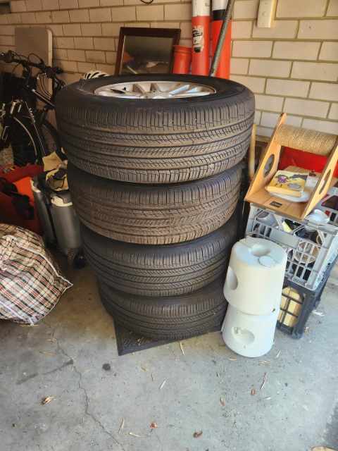Toyota Hilux Wheels & Tyres | Wheels, Tyres & Rims | Gumtree Australia ...
