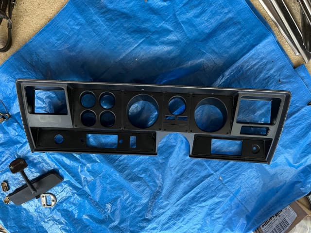 Holden HJ HX HZ GTS Black Dash Fascia o481094190 | Auto Body parts ...