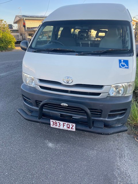 2009 TOYOTA HIACE COMMUTER 4 SP AUTO WHEELCHAIR LIFT | Cars, Vans ...