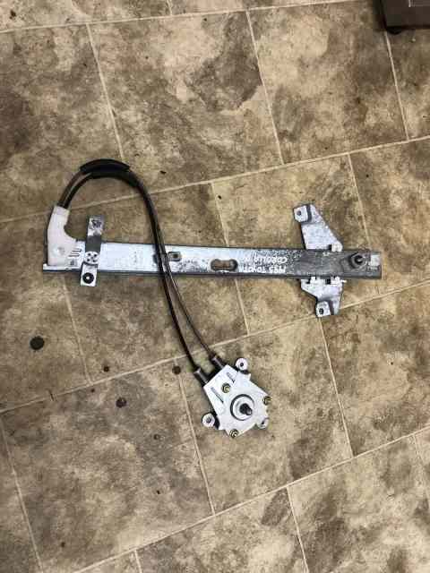 TOYOTA COROLLA 94 - 99 RIGHT HAND FRONT WINDOW WINDER ASSEMBLY RHF ...