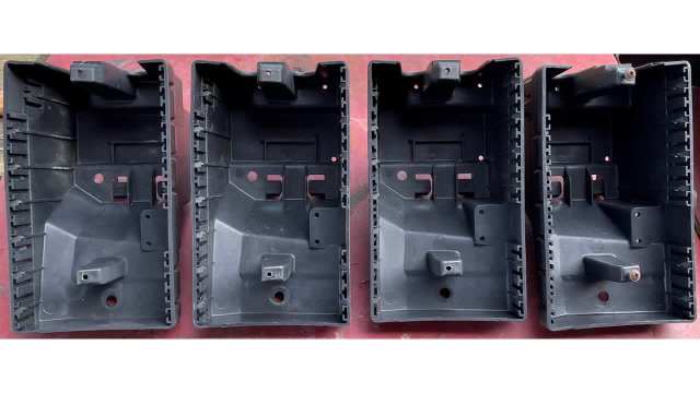 HOLDEN COMMODORE VL FUSE BOX & RELAY MODULE HOUSING | Other Parts ...