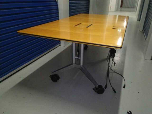 Wilkhahn confair folding office table on wheels casters - Desks in ...
