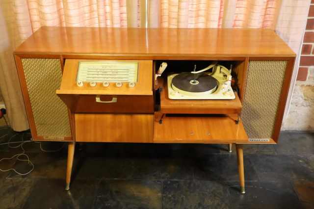 Radiogram fully restored and working Scharnberg Strauss Stereo 1950s ...