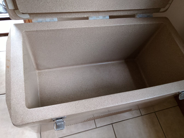 eski 100 litre moulded - Fishing in Mission Beach QLD | Gumtree Australia