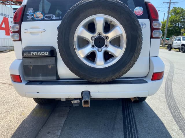 TOYOTA PRADO REAR BUMPER 120 SERIES, W/ FLARE TYPE (W/ CUT OUT | Engine ...