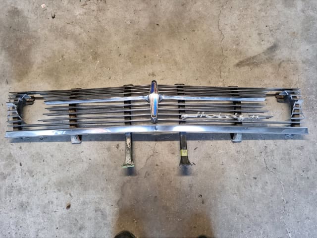 HOLDEN HR GRILL ASSEMBLY GRILLE FRONT END SPECIAL PREMIER | Other Parts ...