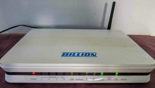 Billion BiPAC 7404VGPX Wireless ADSL2 Modem Router | Modems & Routers ...