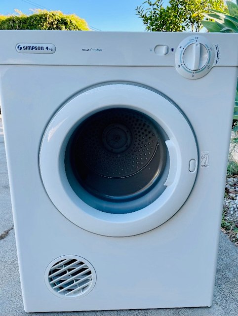 Free delivery! 4 kg Simpson Ezi Loader clothes dryer - Washing Machines ...