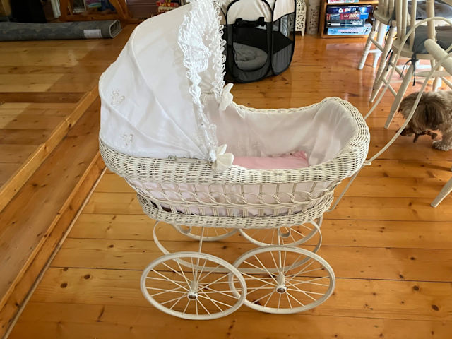 Garage sale. New and used items. Xmas craft, games, jigsaws and unused ...