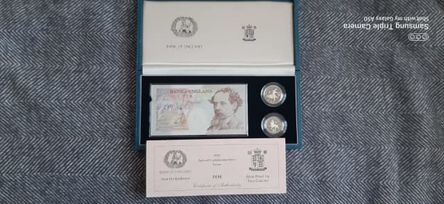 BANK OF ENGLAND TEN POUND NOTE & TWO 10P COINS SET 1992 | Other ...