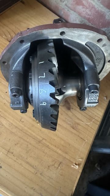 Ford nine inch diff centre | Engine, Engine Parts & Transmission ...