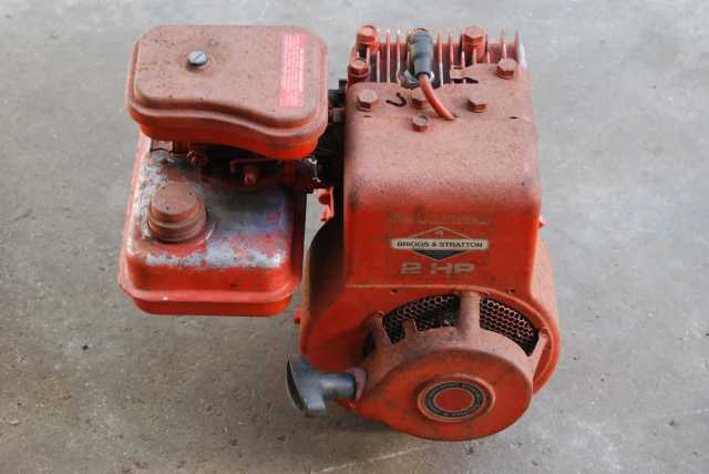 Briggs and Stratton 2HP lawn mower / edger engine - Lawn Mowers in ...