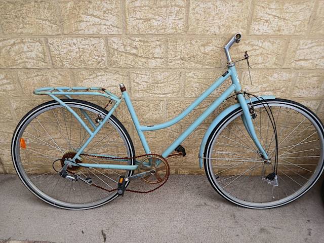 BIKE LADIES WOMENS REID PROJECT OR PARTS ALLOY 700C WHEELS GOOD TYRES ...