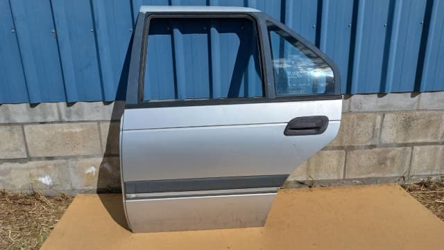 EA EB ED Falcon Fairmont Fairlane LH Rear Door with Electric Window ...