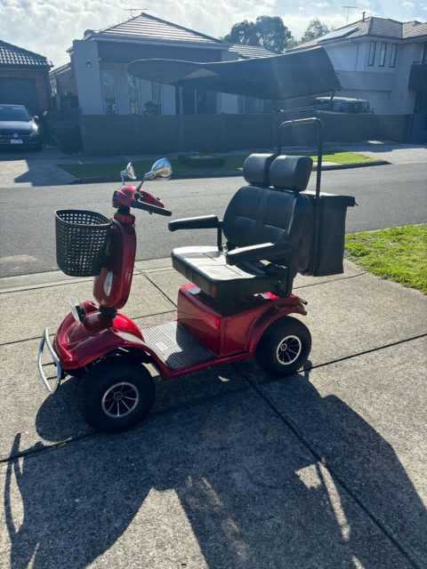 MOBILITY SCOOTER FANTASTIC CONDITION HEAVY DUTY | Scooters | Gumtree ...