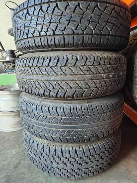 265/65/17 - 4 x Dunlop Grandtrek AT22 - 80% Tread | Wheels, Tyres ...