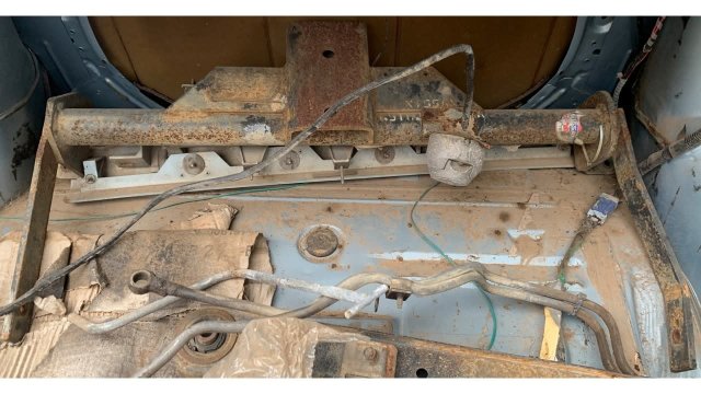 NISSAN R31 SKYLINE PINTARA GENUINE REAR TOWBAR ASSEMBLY TOW BAR | Other ...