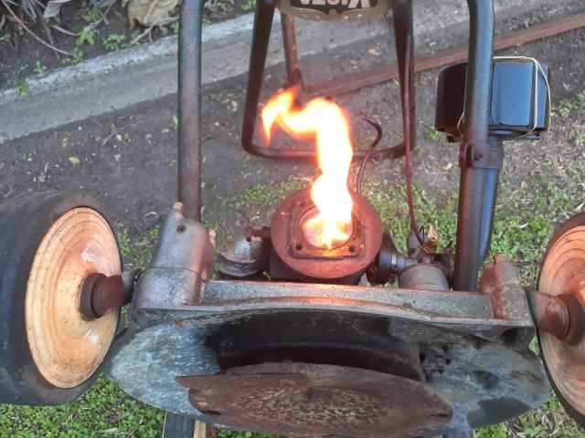 VICTA ROTOMO FAN MOWER & VINTAGE VICTA 18 MODEL MOWER - Lawn Mowers in ...