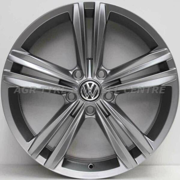 18 inch Genuine VW T ROC 2020 MODEL ALLOY WHEELS | Wheels, Tyres & Rims ...