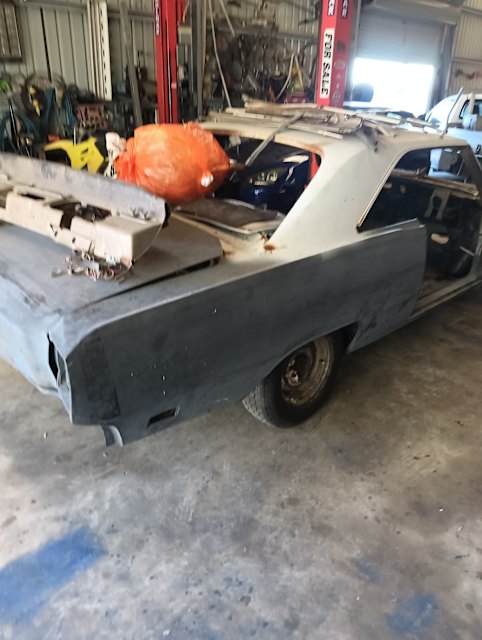 WRECKING VALIANT VF VG VIP 2 DOOR HARD TOP ALL PARTS | Wrecking ...
