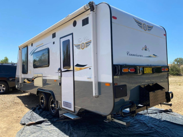 Caravan - First Class Connoisseur - 6.9m (23.6) | Caravans | Gumtree ...