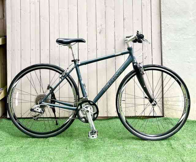Giant Escape R2 Hybrid Road Touring Commuter Bike Small 46.5cm - Men's ...