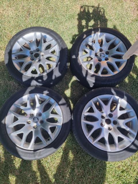 Holden Commodore VE International 18in wheels & tyres | Wheels, Tyres ...