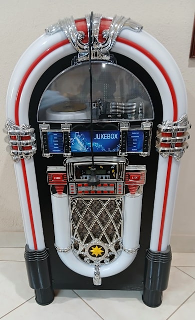 Jukebox Retro CD stacker. - Stereo Systems in Canberra City ACT ...