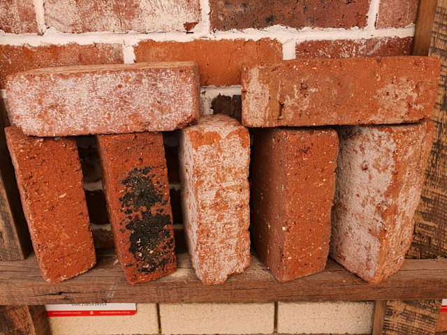 REDe Bricks Australia Pty Ltd. Heritage recycled red clay bricks ...