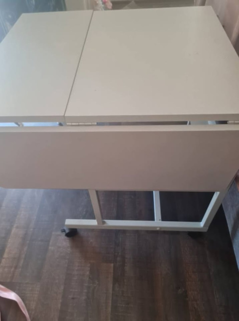 Computer expandable desk - Desks in Forrestfield WA | Gumtree Australia