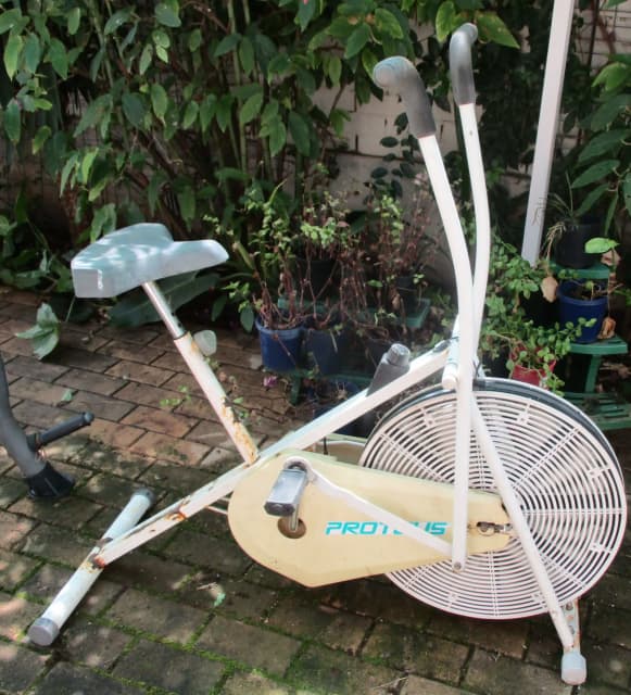 Proteus exercise bike old model but still works well - Gym & Fitness in ...