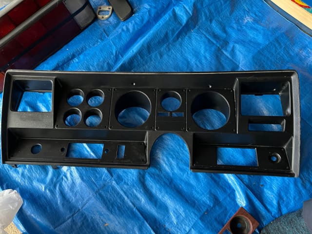 Holden HZ GTS Black Dash Fascia o481094190 | Auto Body parts | Gumtree ...