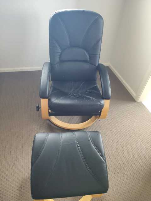 Rotating, Recliner leather arm chair with leg rest - Armchairs in Glen ...