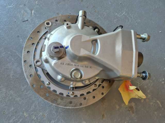 HONDA GOLDWING FINAL REAR GEAR DRIVE & SWINGARM ASSEMBLY WITH BRAKE DI ...