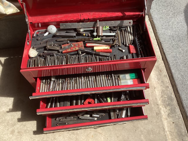 Good quality fitter different bits & plenty plenty different stuff cam ...