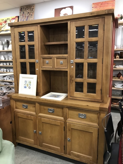 Buffet wall unit cabinet excellent condition - Cabinets in Arthurs Seat ...