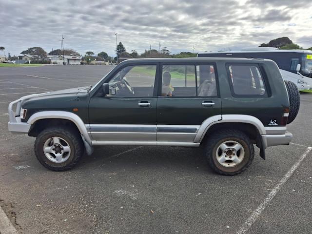 2001 HOLDEN JACKAROO With camping gear and tools | Cars, Vans & Utes ...
