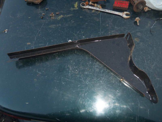 FORD UNDER DASH SUPPORT BRACE BRACKET XR XT XW XY FALCON ZA ZB ZC ZD ...